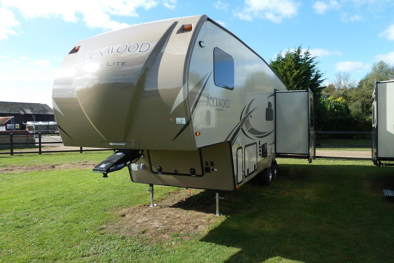 RV Hire UK, Rent American Motorhome Hire, Le Mans, Goodwood, BTCC ...